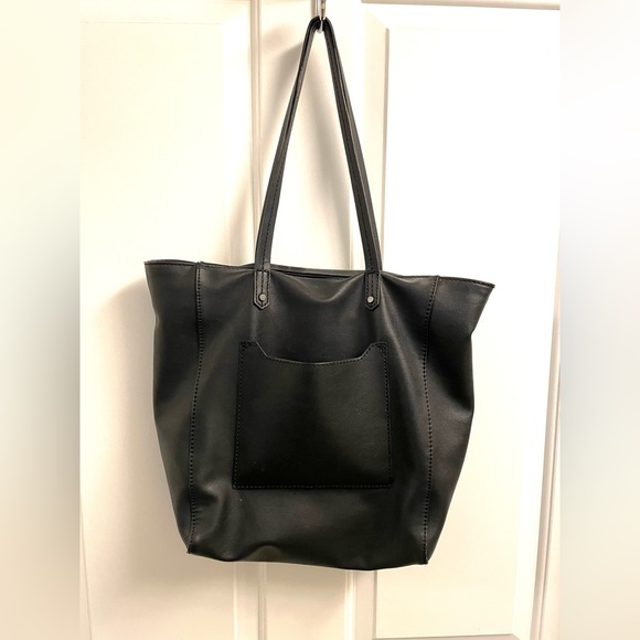 Universal Thread | Bags | Universal Thread Co Black Faux Leather ...